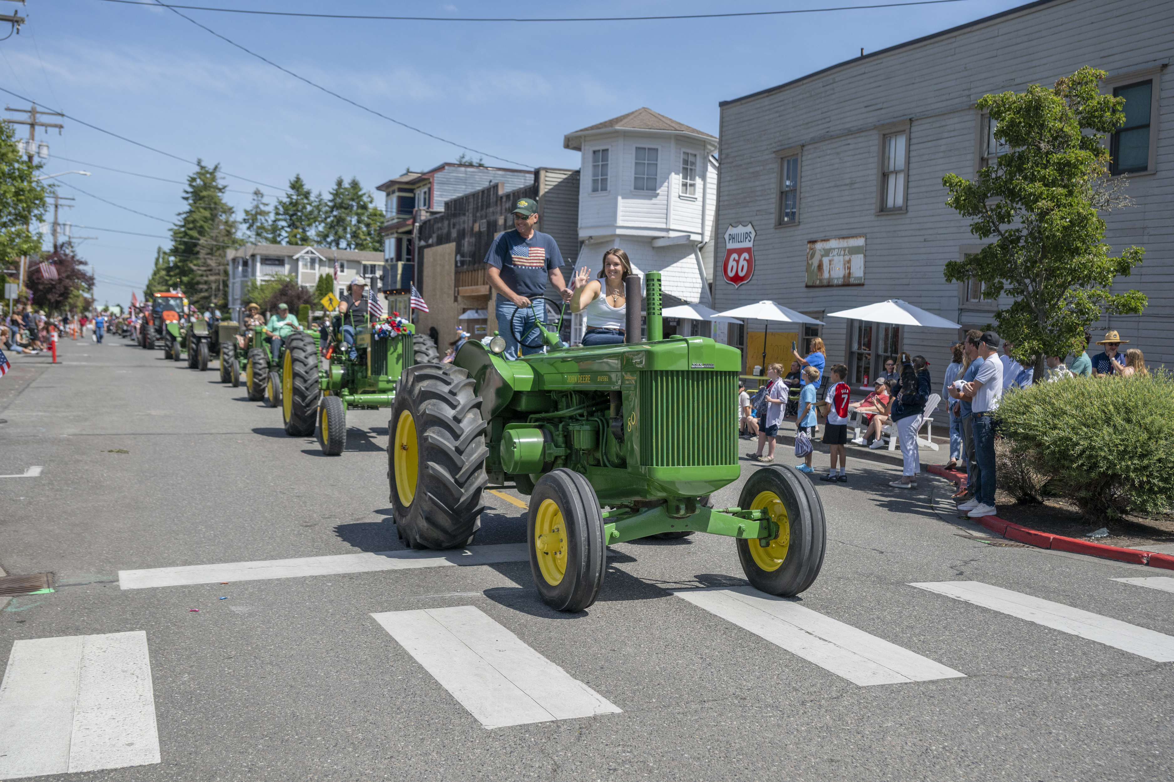 Rolling with tradition: Two-cylinder club keeps history in gear – La ...